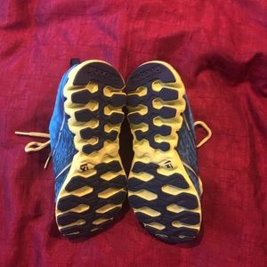 Reebok | Shoes | Reebok Zigtech Blue Male Sneakers 5 | Poshmark
